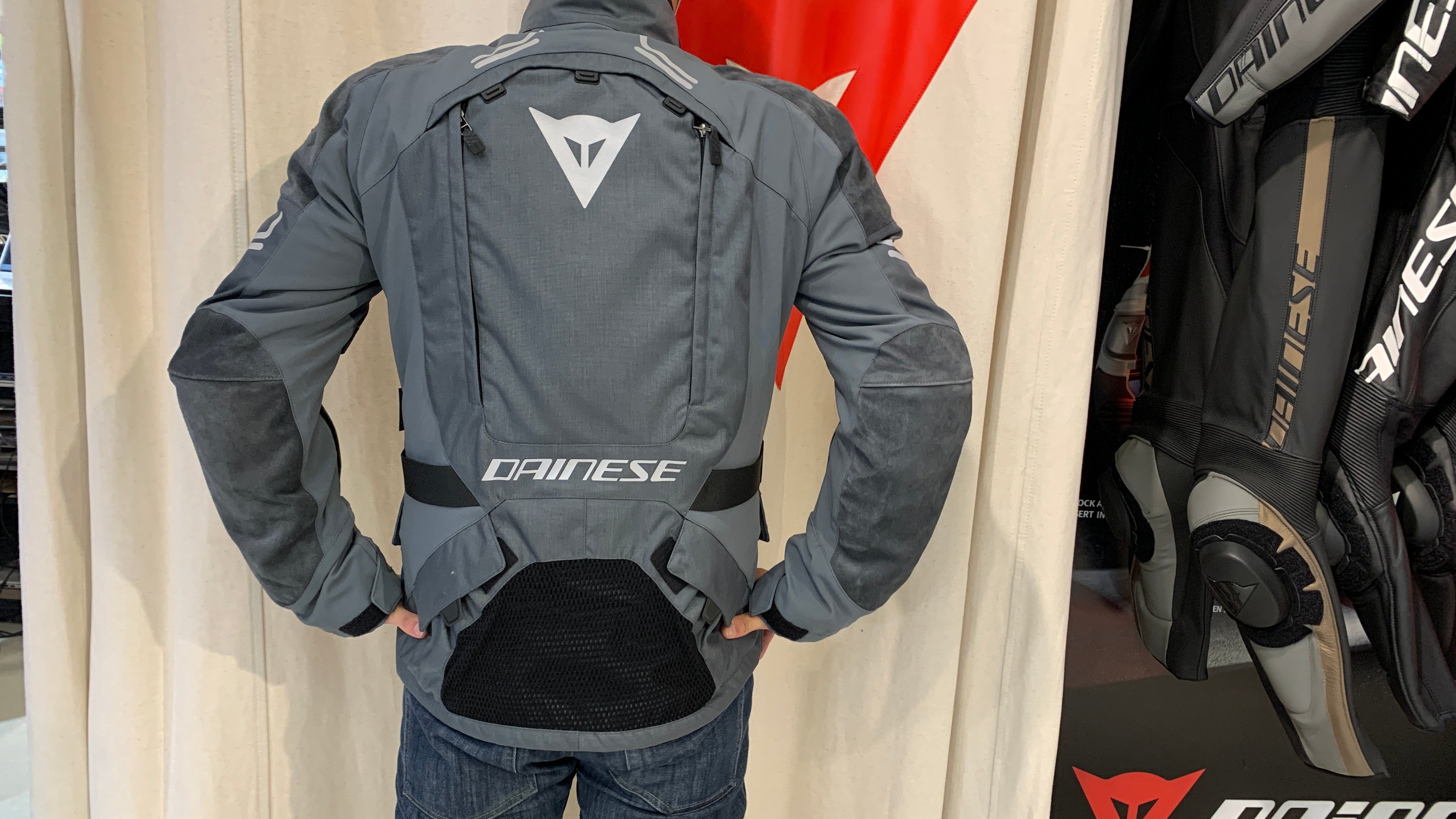 秋冬装備第3弾！新商品【SPRINGBOK 3L ABSØLUTESHELL™ 】JACKET＆PANTS