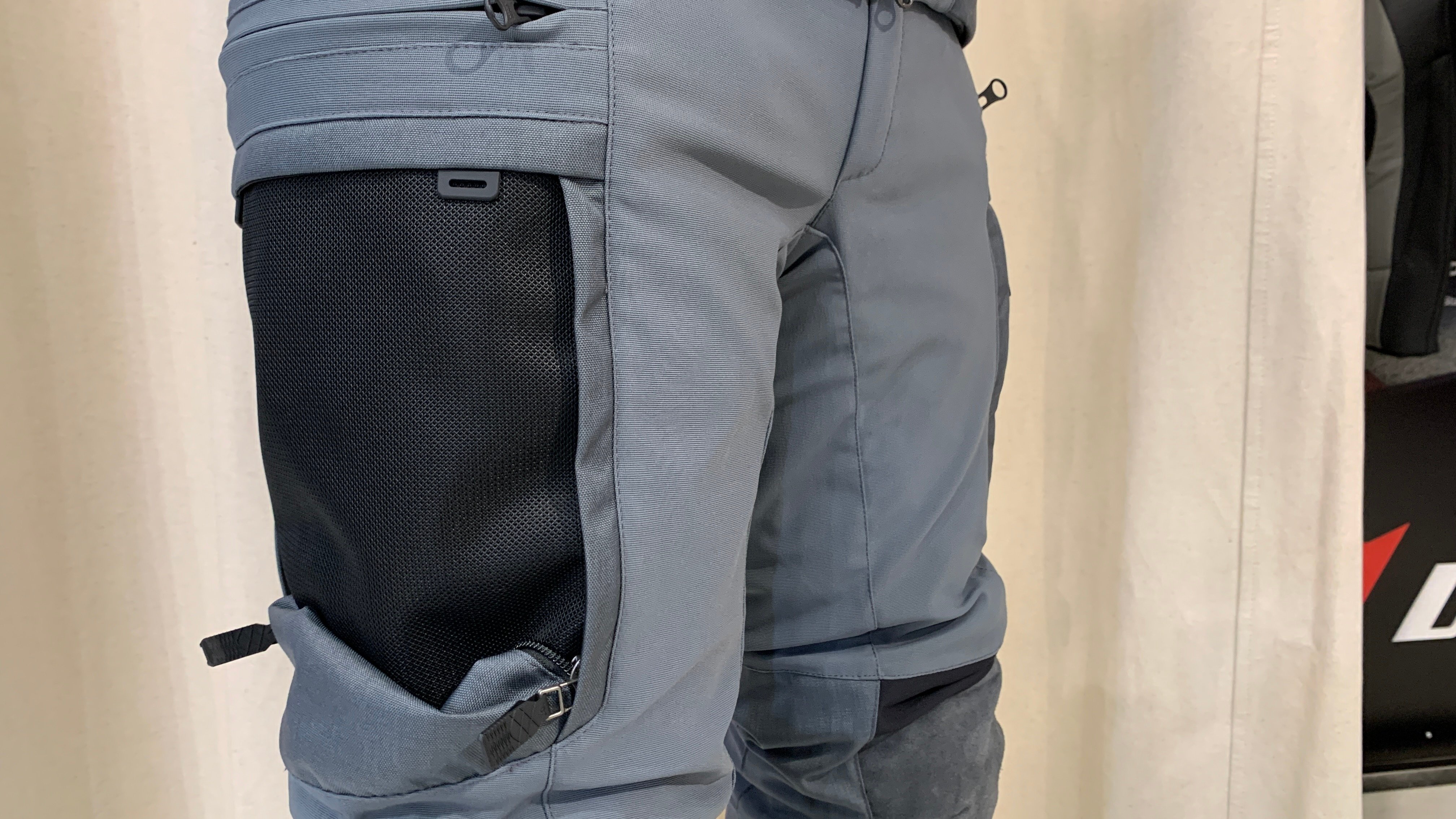 秋冬装備第3弾！新商品【SPRINGBOK 3L ABSØLUTESHELL™ 】JACKET＆PANTS