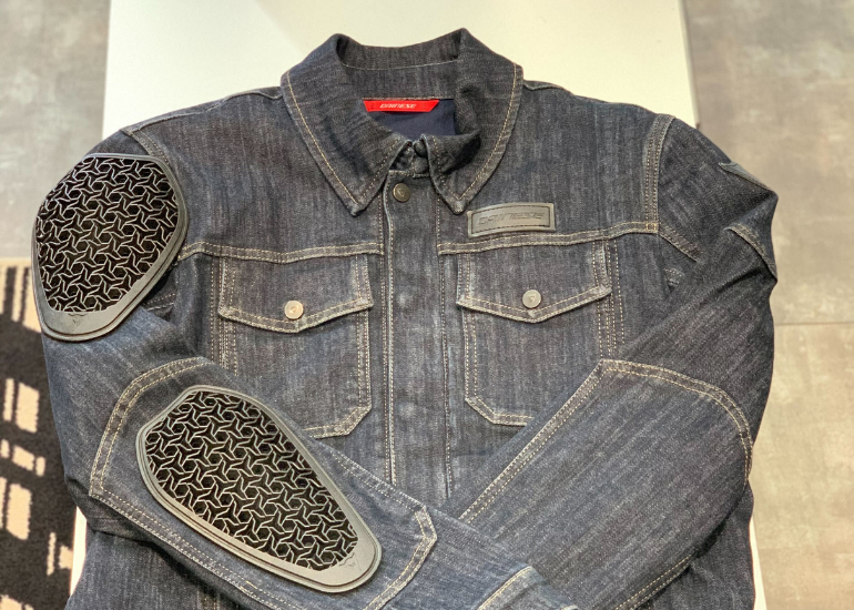 DENIM TEX JACKETの優れた機能とデザイン