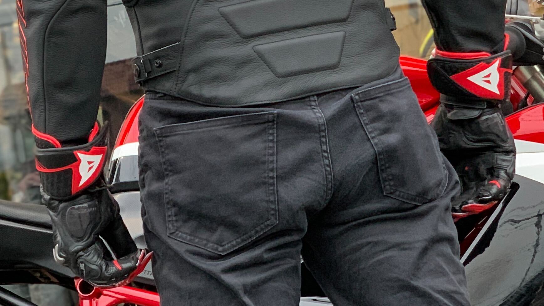 新たな定番となるか？新作レーシンググローブ"FIERO METAL GLOVES"が魅せる完成度