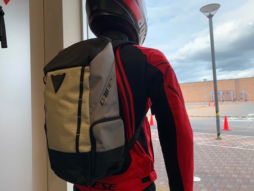 ツーリングや普段使いにもオススメ【EXPLORER D-CLUTCH BACKPACK】
