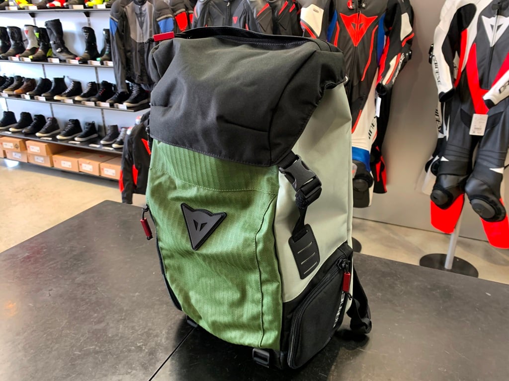 ツーリングや普段使いにもオススメ第二弾【EXPLORER D-THROTTLE BACKPACK】