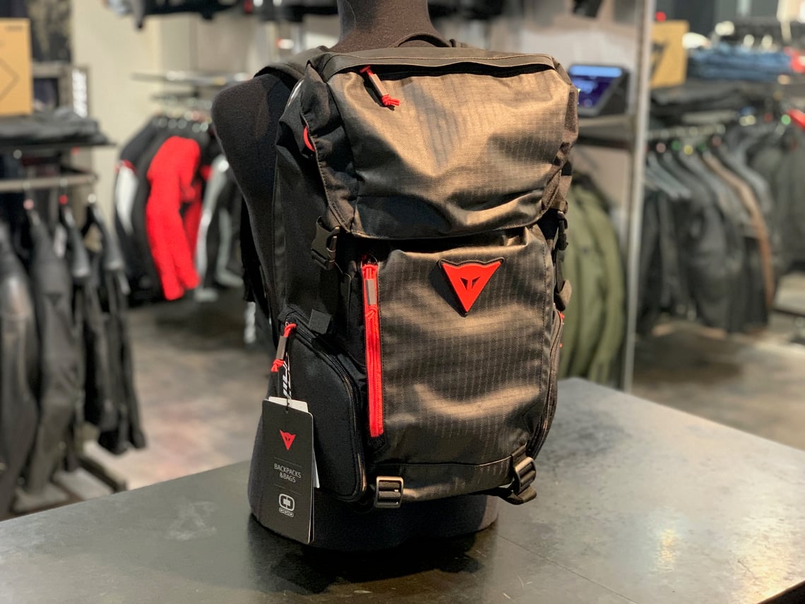 モータースポーツを楽しむ全ての人を支えるバックパックシリーズ