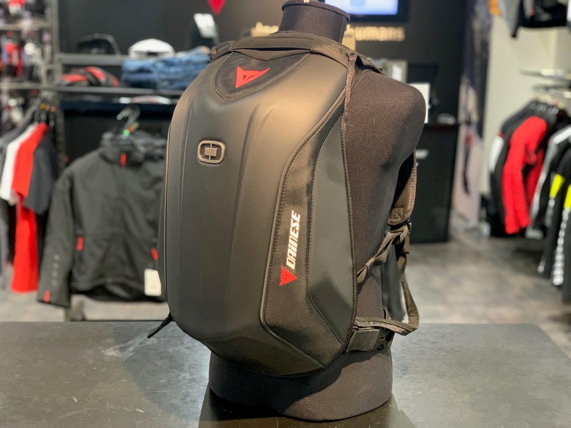 モータースポーツを楽しむ全ての人を支えるバックパックシリーズ