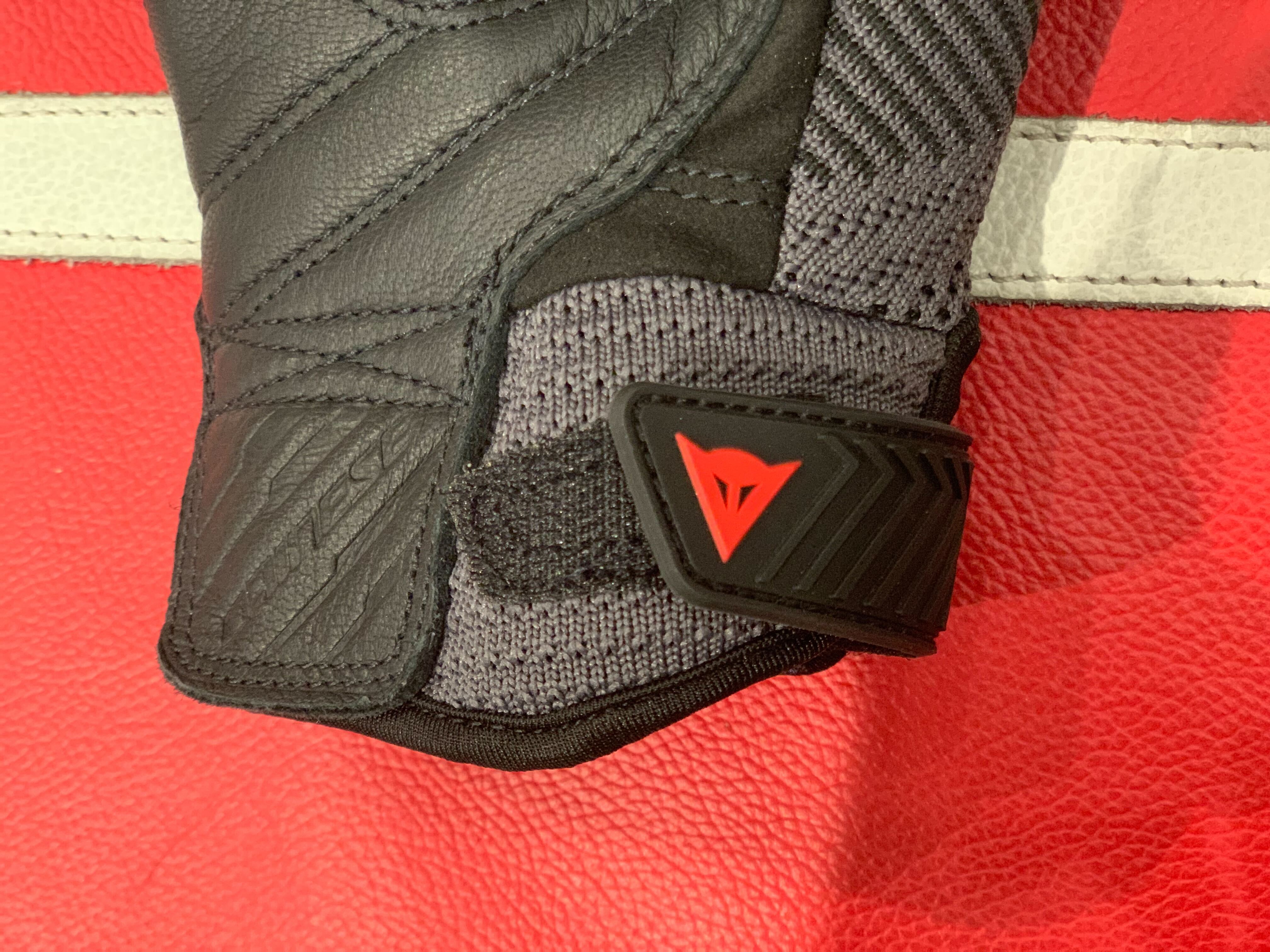 ダイネーゼ新作メッシュグローブ、”ARGON GLOVES”
