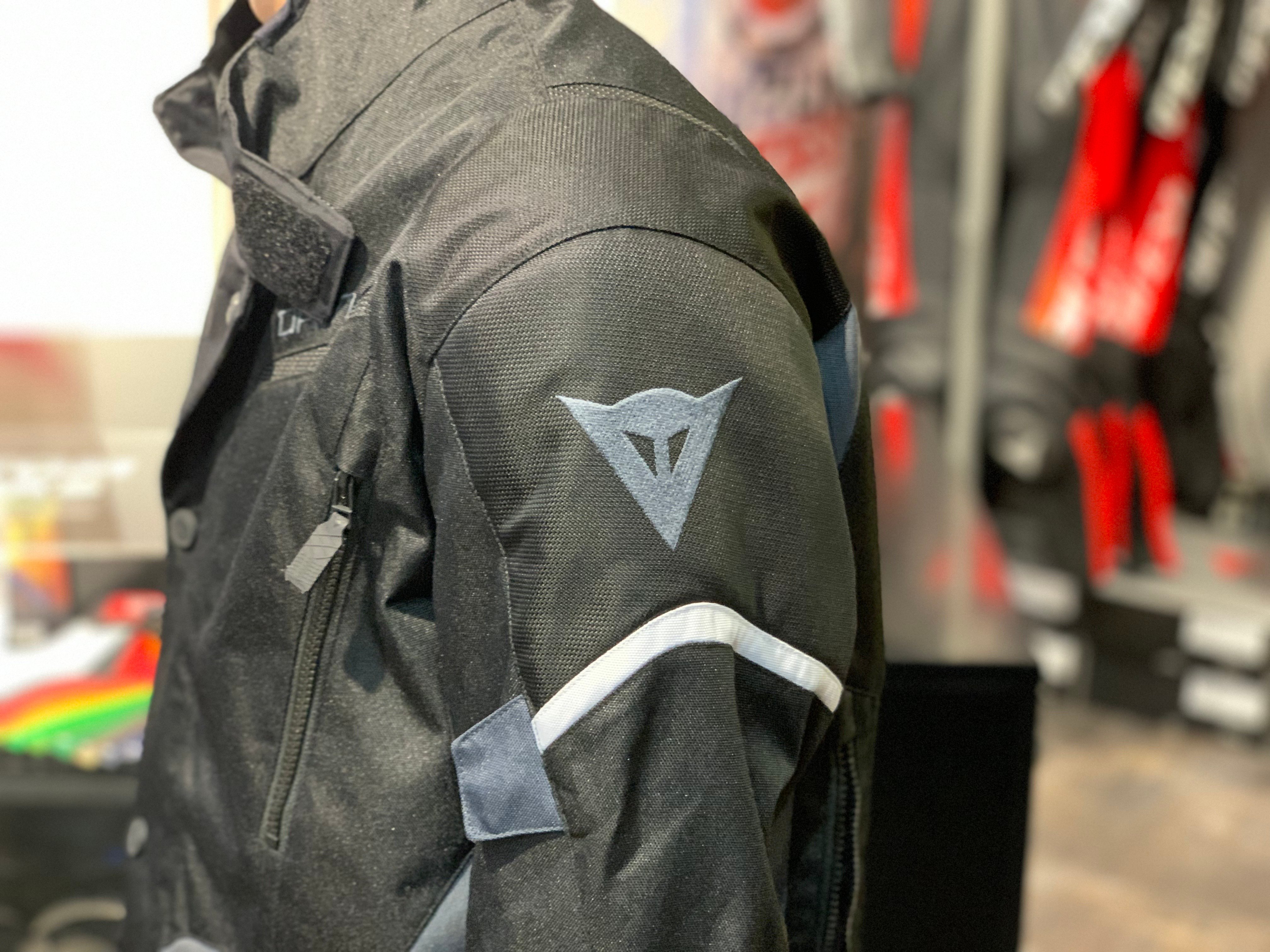 快適なツーリングのお伴にすすめしたい”TEMPEST 3 D-Dry JACKET”のご紹介