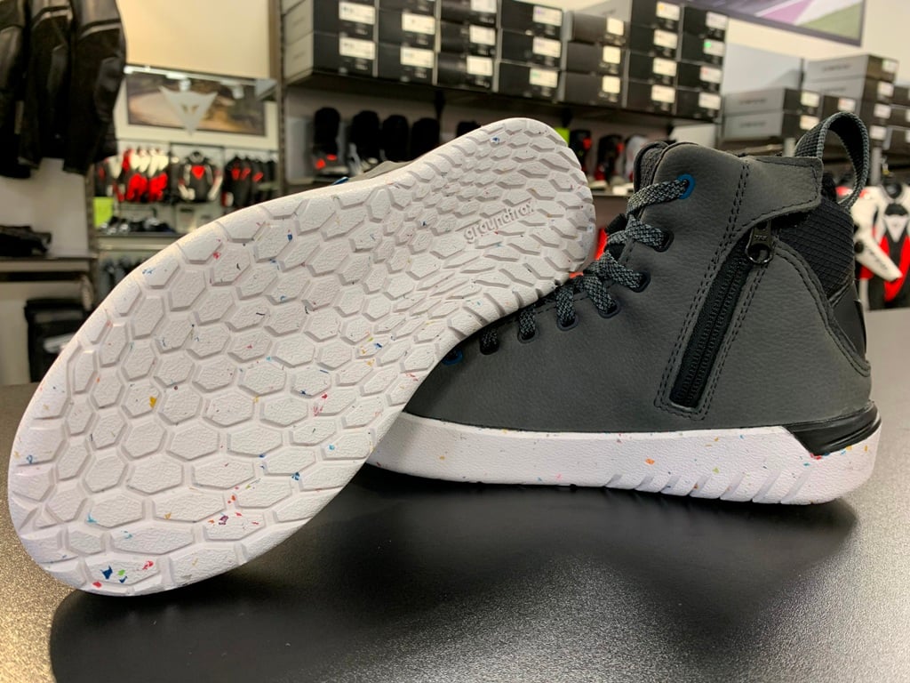 Newモデルシューズが登場【METRACTIVE D-WP SHOES】