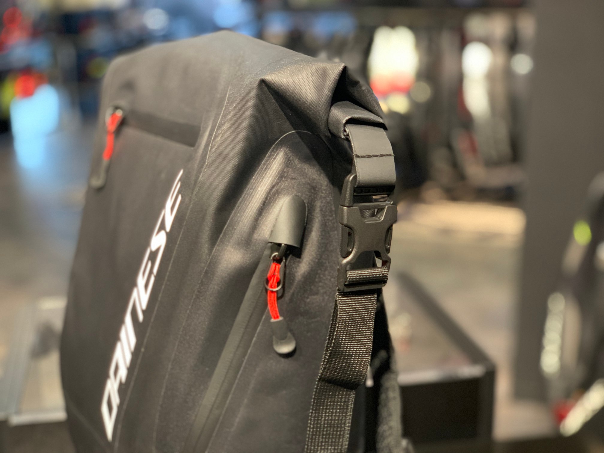 ダイネーゼ×OGIO コラボレーション・バックパック”D-STORM BACKPACK”