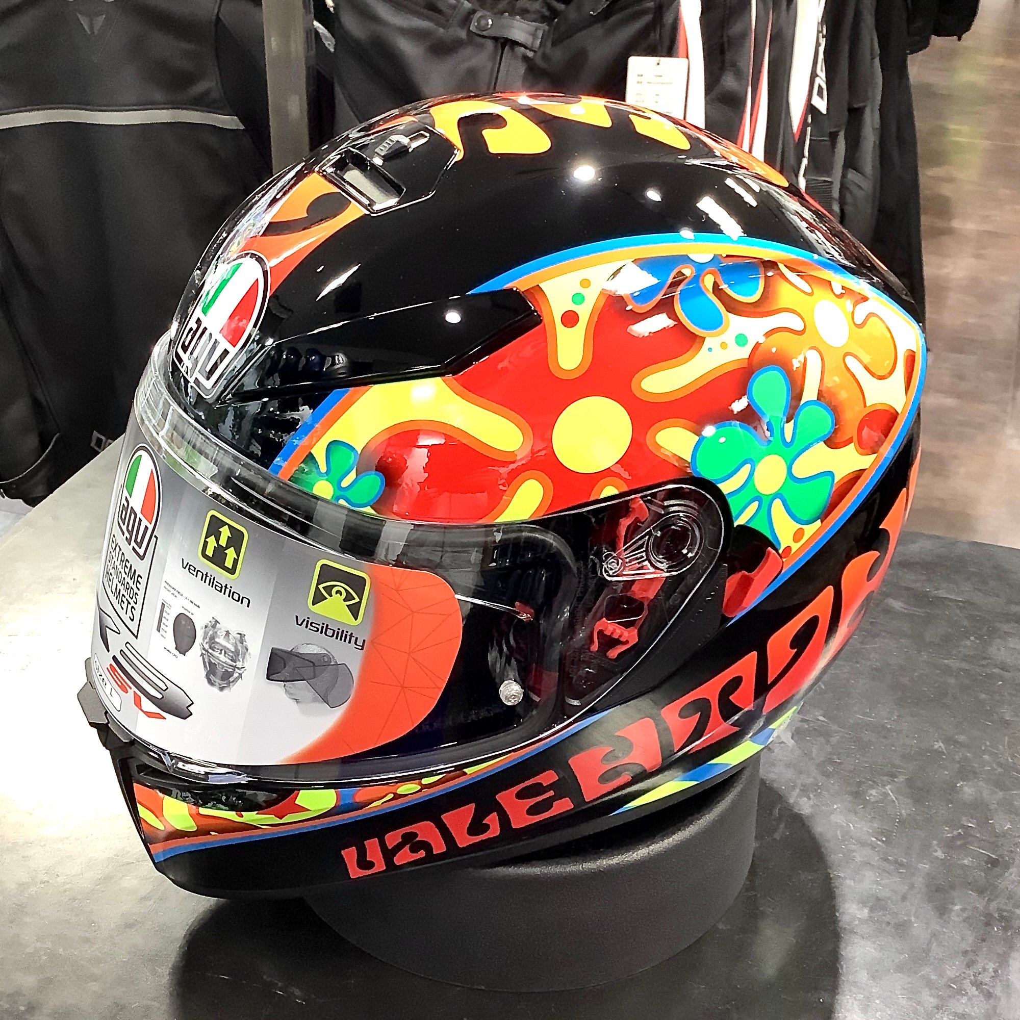 AGVヘルメット、K1とK3 SVニューカラーのご紹介